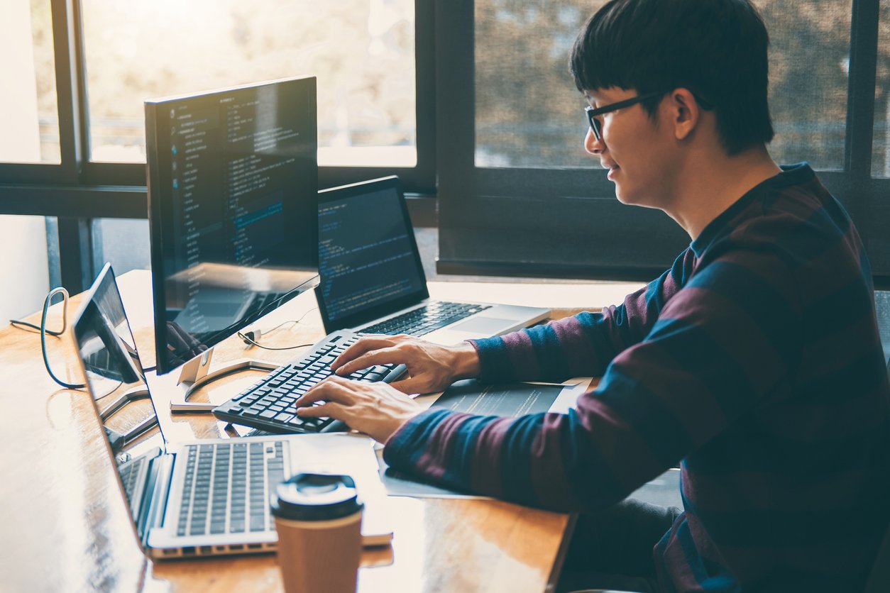 A Guide to Microsoft's Cyber Security Software [Overview & Advantages]